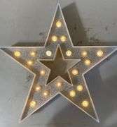 Lit Star Decor - Sherwood Auctions