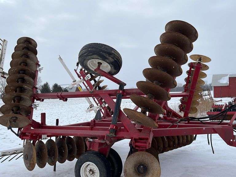 Case IH Disc Model 490 - Sherwood Auctions