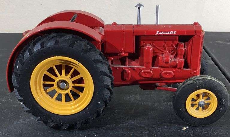 Ertl Die-Cast 1/16 Massey Harris Pacemaker - Sherwood Auctions