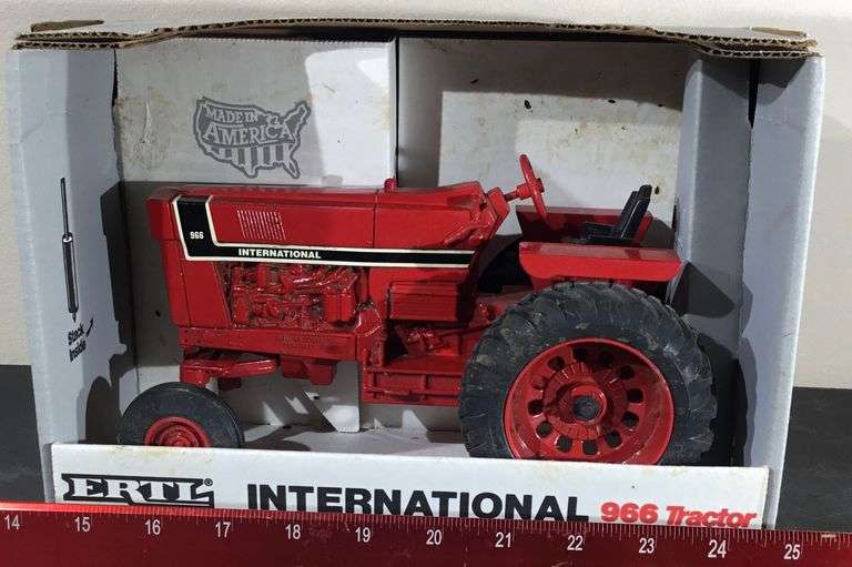Ertl Die-Cast 1/16 Special Edition International 966 - Sherwood Auctions