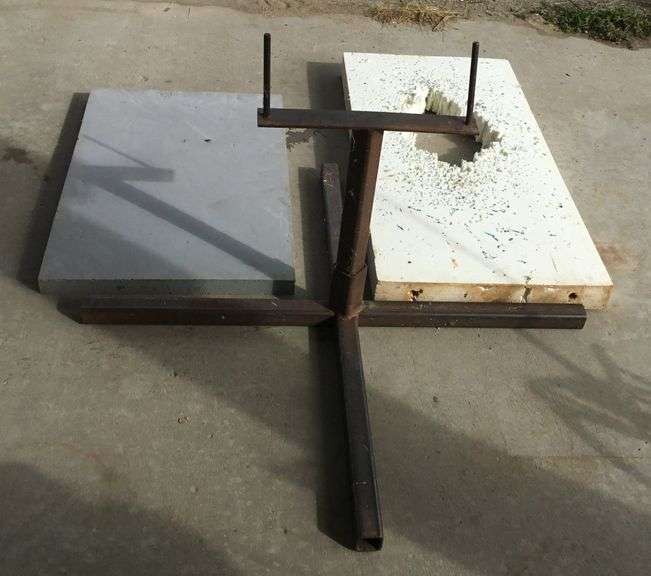 Metal Shooting Stand - Sherwood Auctions