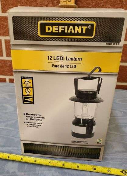 Defiant 12 LED Lantern - Sherwood Auctions