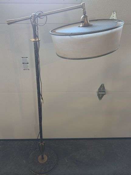 Antique Lamp - Sherwood Auctions