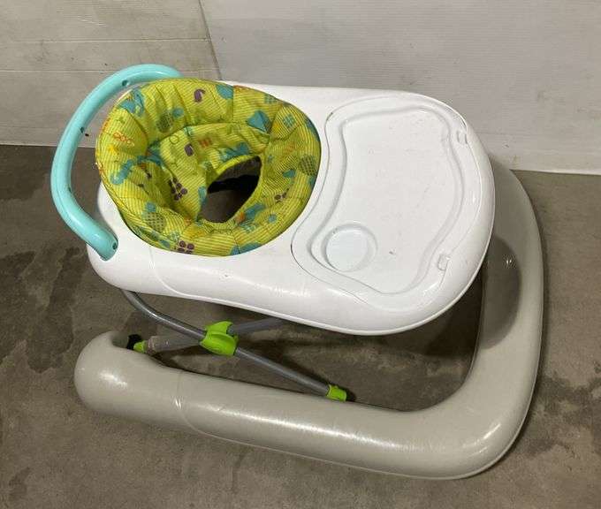 Baby Collapsable Adjustable Walker - Sherwood Auctions