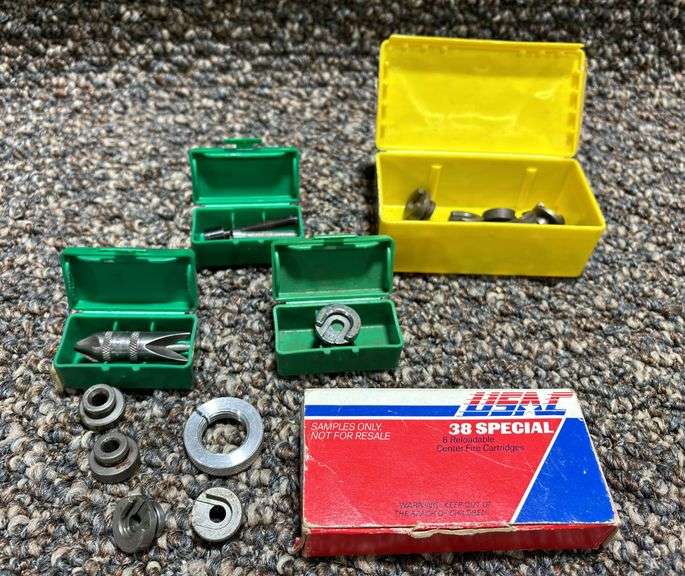 Shell Holders and Center Fire Cartridges - Sherwood Auctions