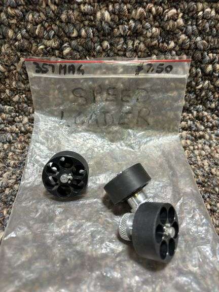 357 Mag Speed Loaders - Sherwood Auctions