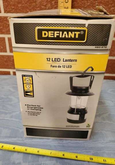 Defiant 12 LED Lantern - Sherwood Auctions