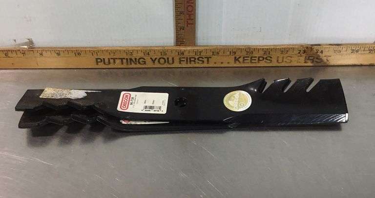 2 Oregon Lawn Mower Blades - Sherwood Auctions
