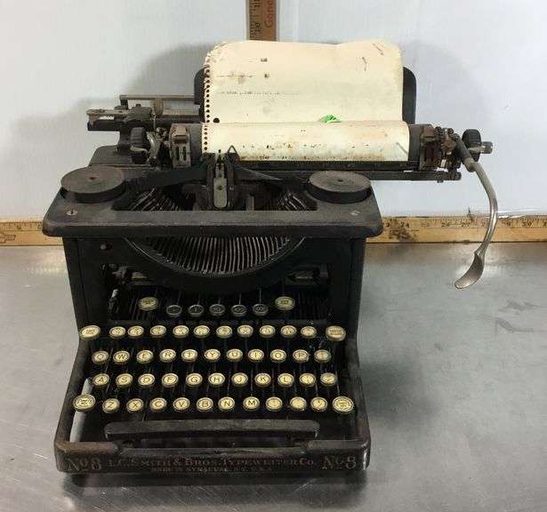 Vintage L.C. Smith & Bros Typewriter - Sherwood Auctions