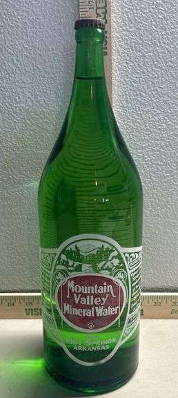 Mountain Valley Mineral Water 1/2 Gallon - Sherwood Auctions