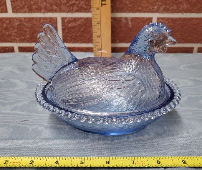 Clear Blue Glass Hen on a Nest 5"×7" - Sherwood Auctions