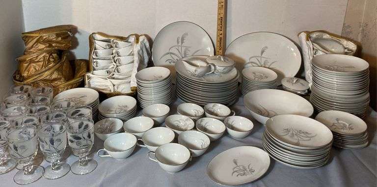 “Silver Wheat” 137 Pc. Wentworth Dinnerware + 14 Libbey “Frosted Wheat ...