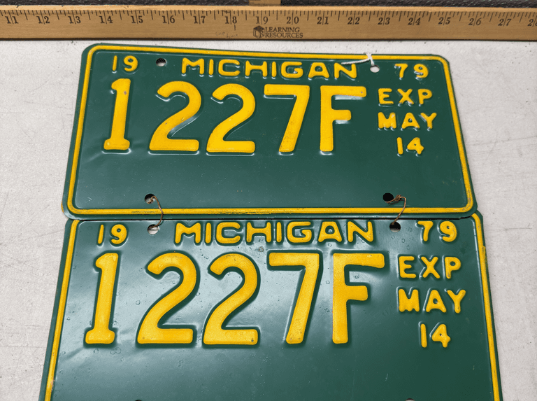 1979 Michigan License Plates - Sherwood Auctions