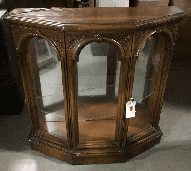 31”x11”x30 Lighted Curio Cabinet - Sherwood Auctions