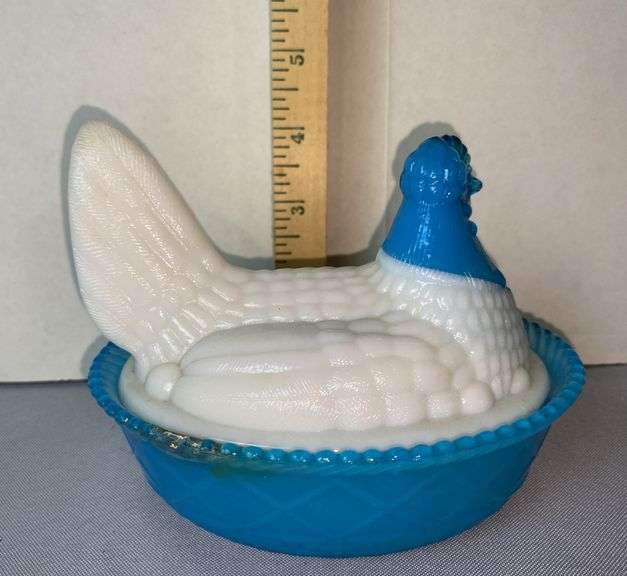 Westmoreland Blue and White Glass Nesting Hen - Sherwood Auctions