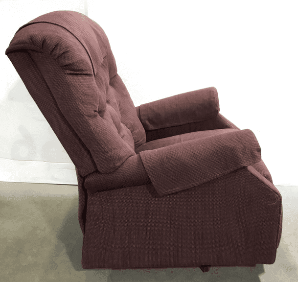 40”x31”x27” Red Rocking Push Back Recliner - Sherwood Auctions