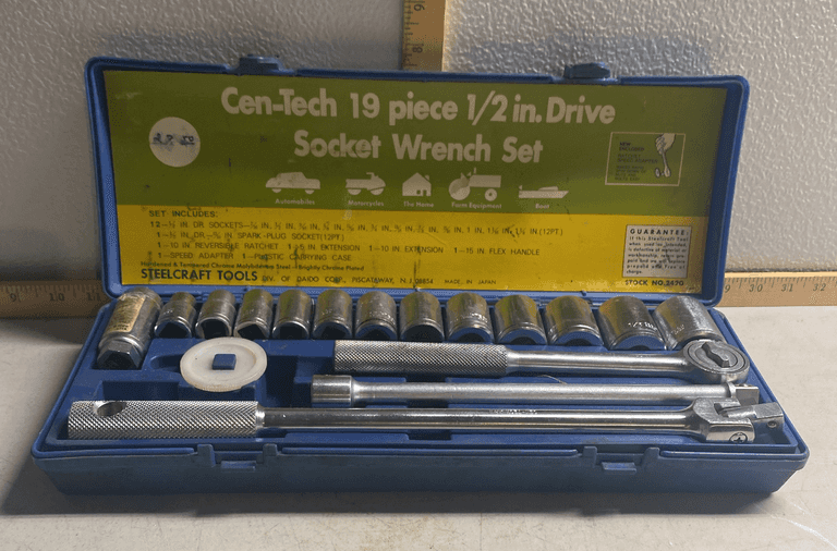 Can-Tech 19 Piece 1/2 in. Drive Socket Wrench Set - Sherwood Auctions