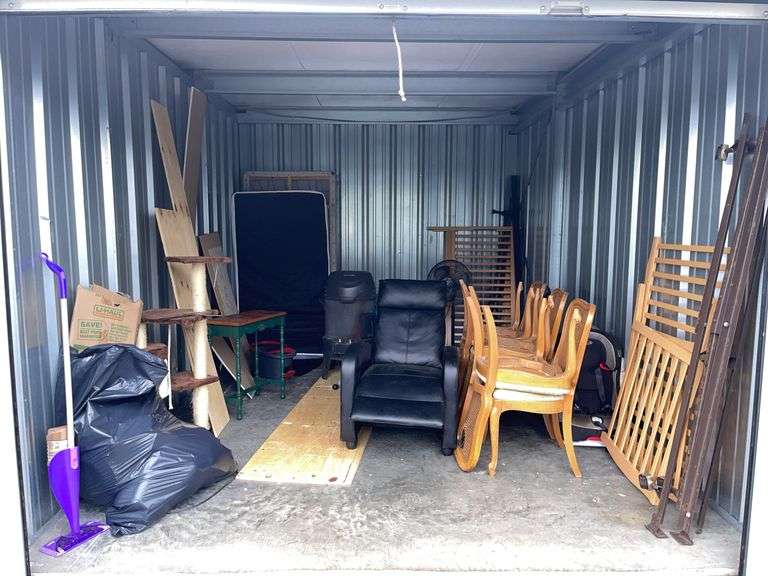 10’x15’ Abandoned Storage Unit- Mini Mac/St. Louis - Sherwood Auctions