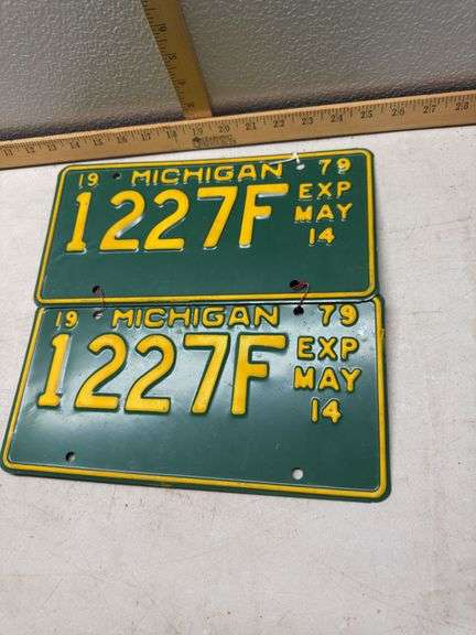 1979 Michigan License Plates - Sherwood Auctions
