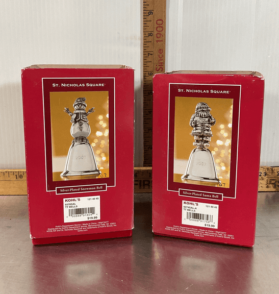 St Nicholas Square Silver Plated Ornaments - Sherwood Auctions