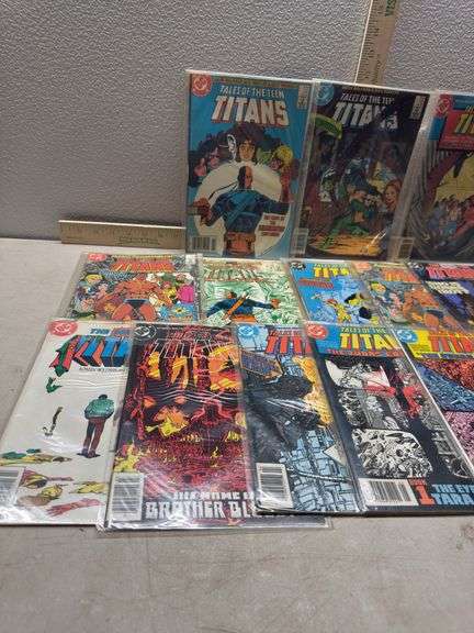 DC The New Teen Titans Comics - Sherwood Auctions