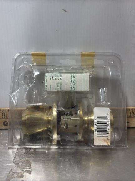 Box of Door Knobs - Sherwood Auctions