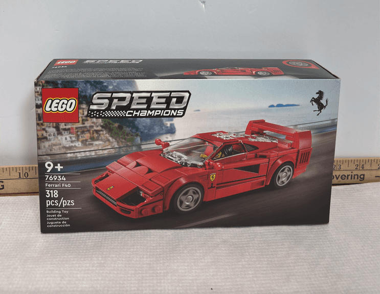 Ferrari F40 Lego Set - Sherwood Auctions