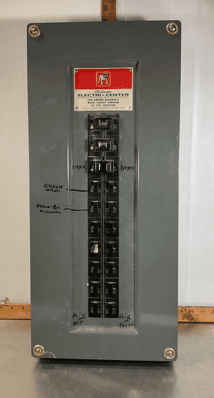100 Amp Fuse Box with Breakerd - Sherwood Auctions