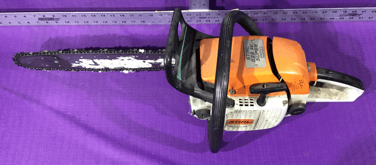 Stihl 028 AV Super Chainsaw Motor Has Compression - Sherwood Auctions
