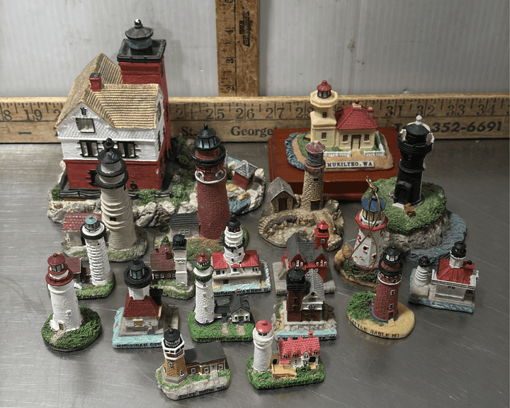 Lighthouse Trinkets - Sherwood Auctions