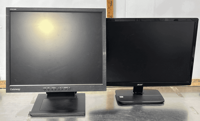 Gateway Monitor, Acer Monitor - Sherwood Auctions