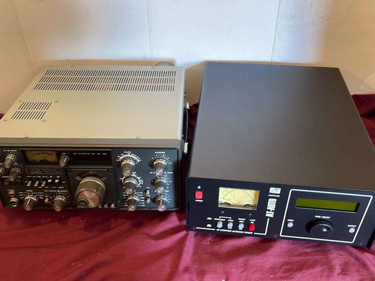 Yaesu FT-101ZD Digital Memory & Palstar AT-Auto Antenna Tuner ...