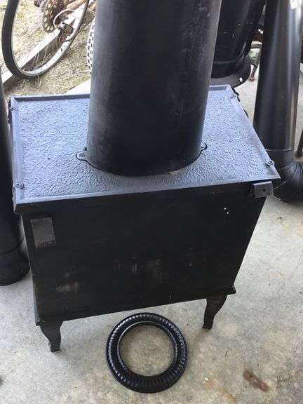 Federal Airtight Wood Stove - Sherwood Auctions