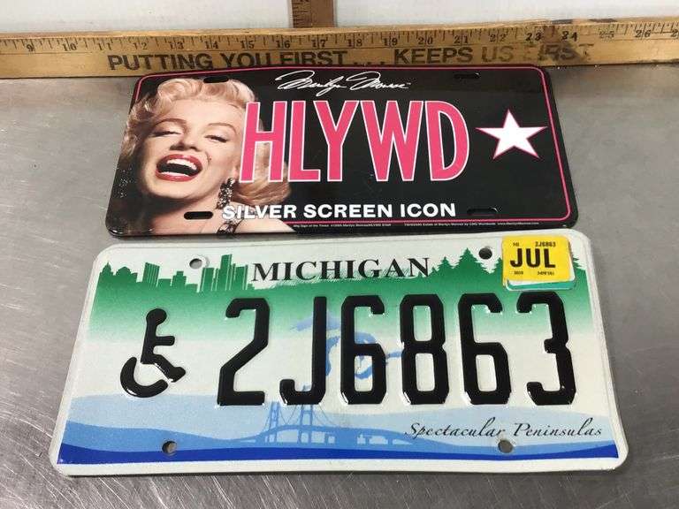 The Juiceman Juicer and License Plates - Sherwood Auctions