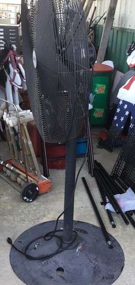 Chicago Fan - Sherwood Auctions