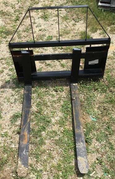 Quick Attach Forks - Sherwood Auctions