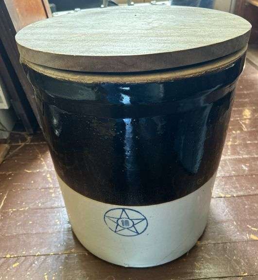 Antique Wood Crock - Sherwood Auctions