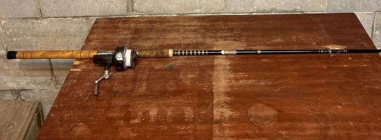 Deep Sea Fishing Rod & Open Face Daiwa Reel - Sherwood Auctions