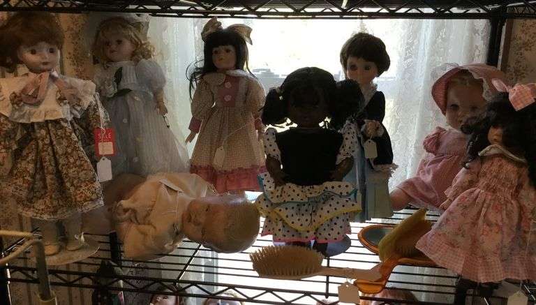 Vintage Doll Collection - Sherwood Auctions