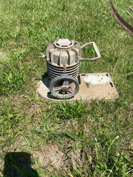 Tabletop Air Compressor - Sherwood Auctions