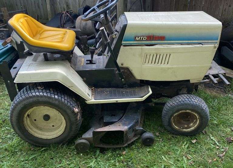 MTD GT 1846 Lawn Tractor 18hp - Sherwood Auctions