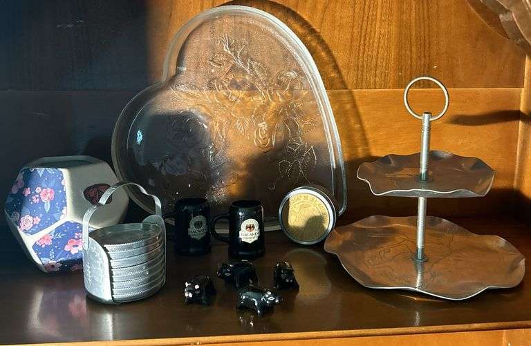 Vintage Collectibles - Sherwood Auctions