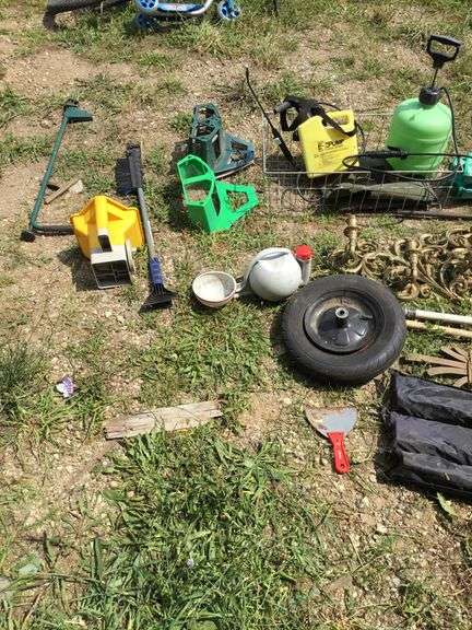 Assorted Outdoor Items, Decorations and More! - Sherwood Auctions