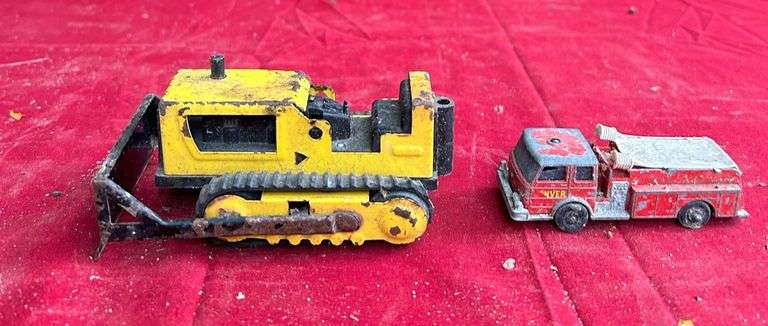 Vintage Tonka Mini Bulldozer & Firetruck - Sherwood Auctions