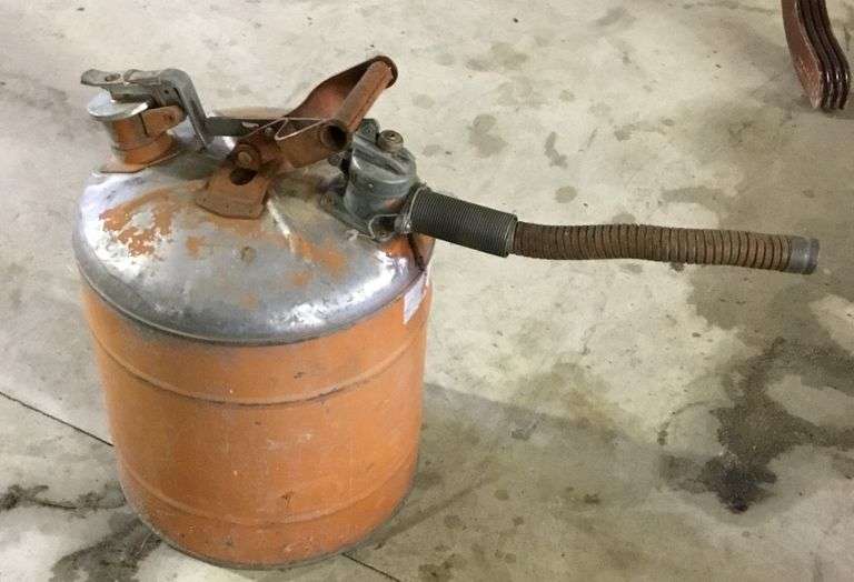 5 Gallon Metal Gas Can - Sherwood Auctions