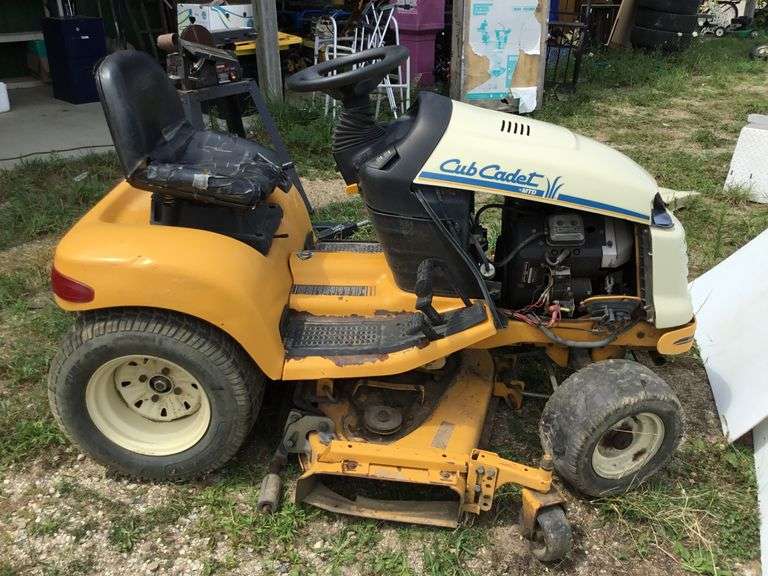Cub Cadet 3165 Mower - Sherwood Auctions
