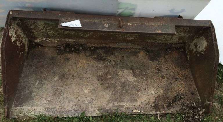 Quick Attach Bucket - Sherwood Auctions