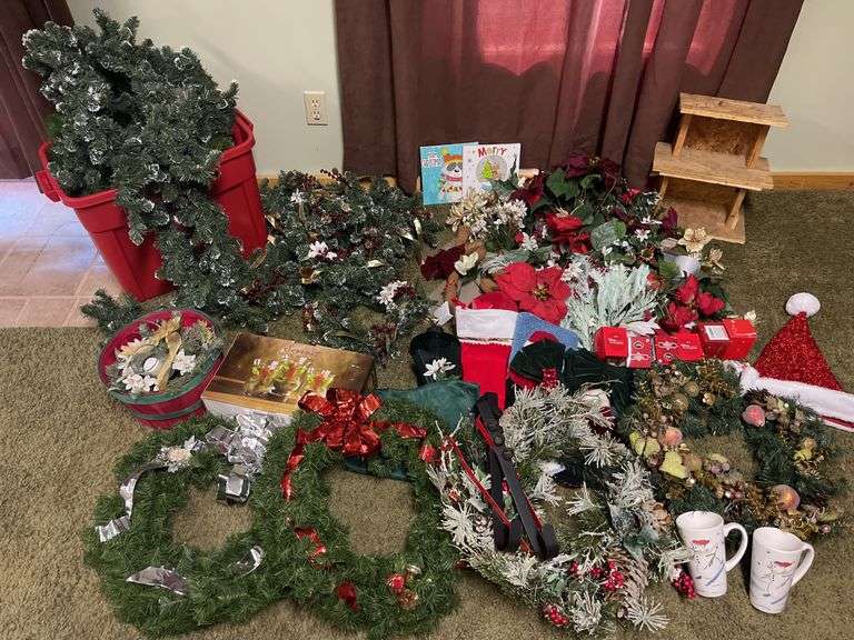 Christmas Galore!! Wreaths, Decor, Candles, Ornaments, Stocking’s ...