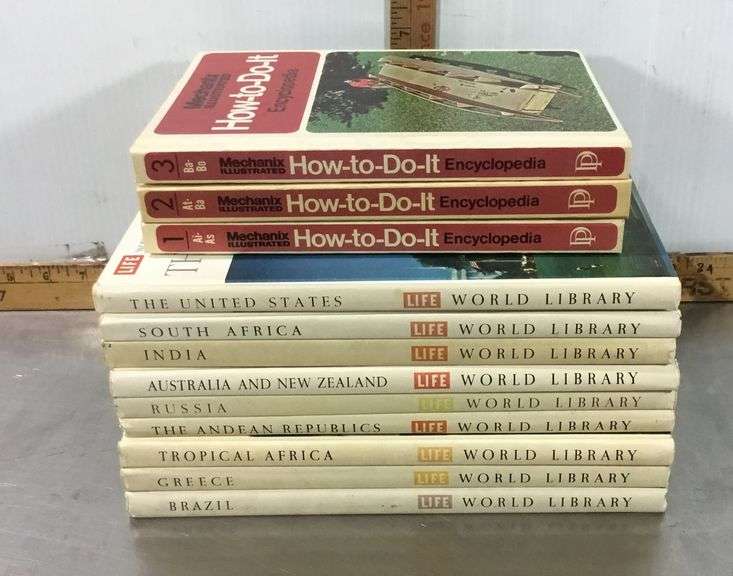 World Library and How-To-Do-It Books - Sherwood Auctions
