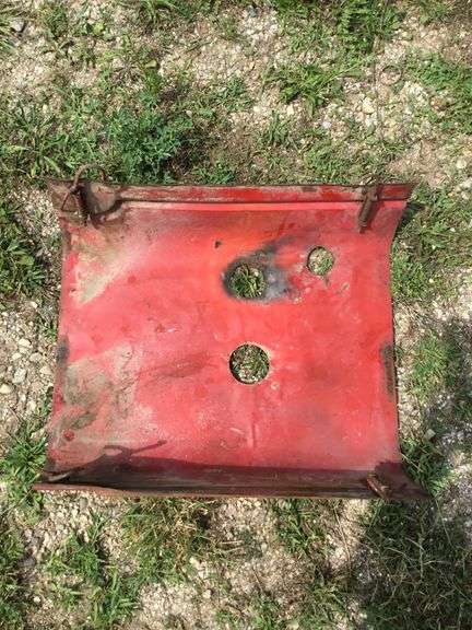 Mccormick Farmall Tractor Hood - Sherwood Auctions